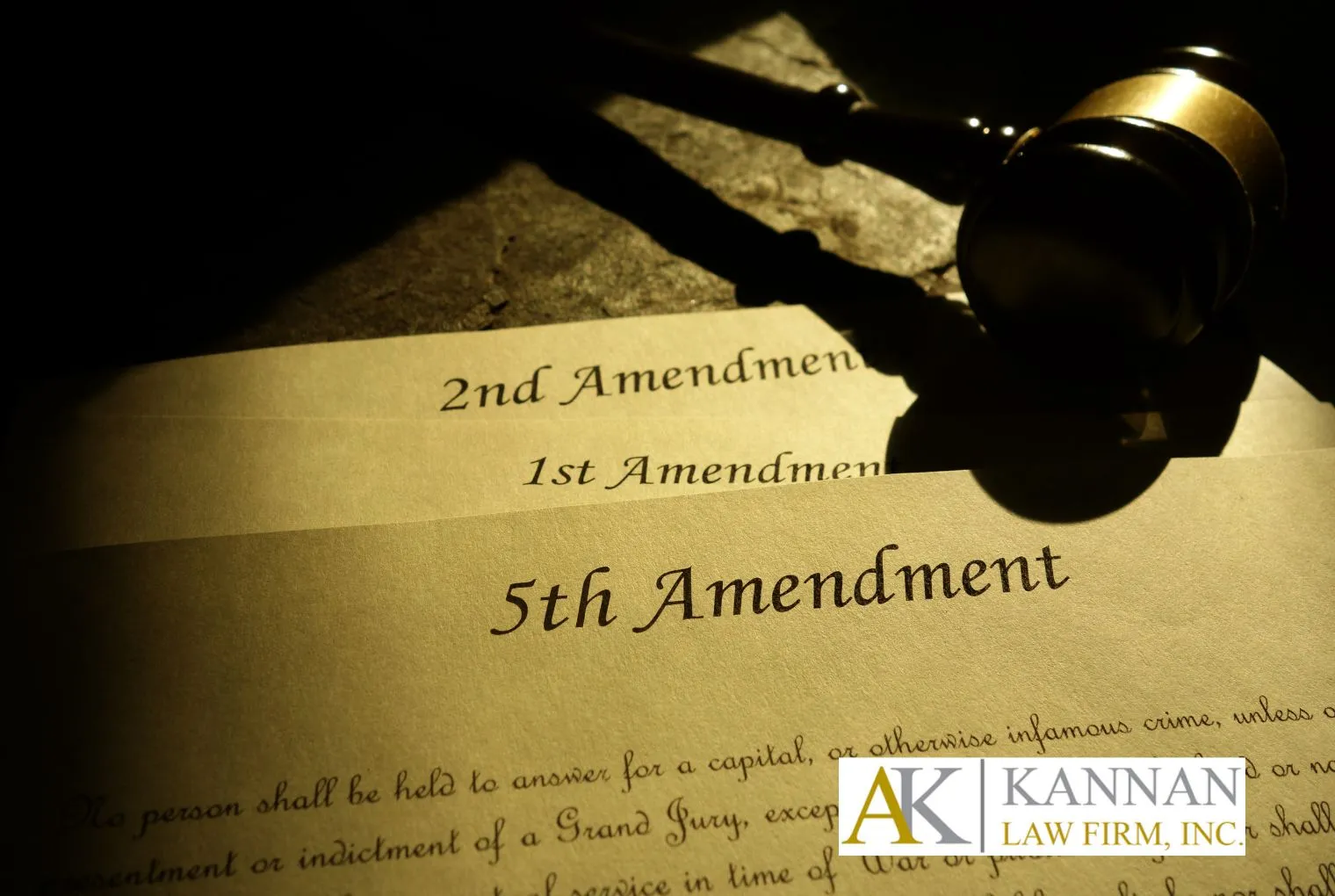 ¿De qué se trata la Quinta Enmienda y cuándo usarla? - Kannan Law Firm